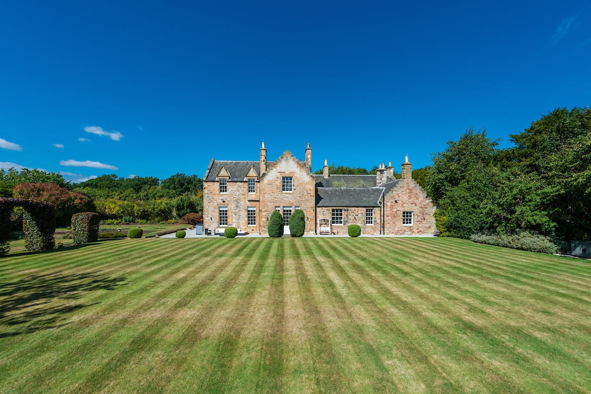 Scotland's £1m+ Market in 2023 | Research | Rettie